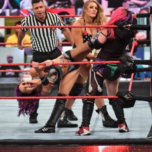 RAW RECAP 04/01/20: Old Faces but New Problems? - Evans/Royce Vs Asuka ...